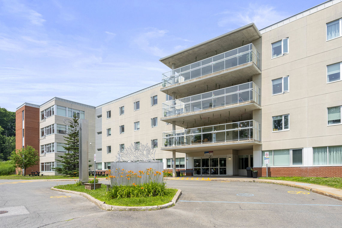 Photos du CHSLD Pavillon Philippe-Lapointe: CISSS des Laurentides